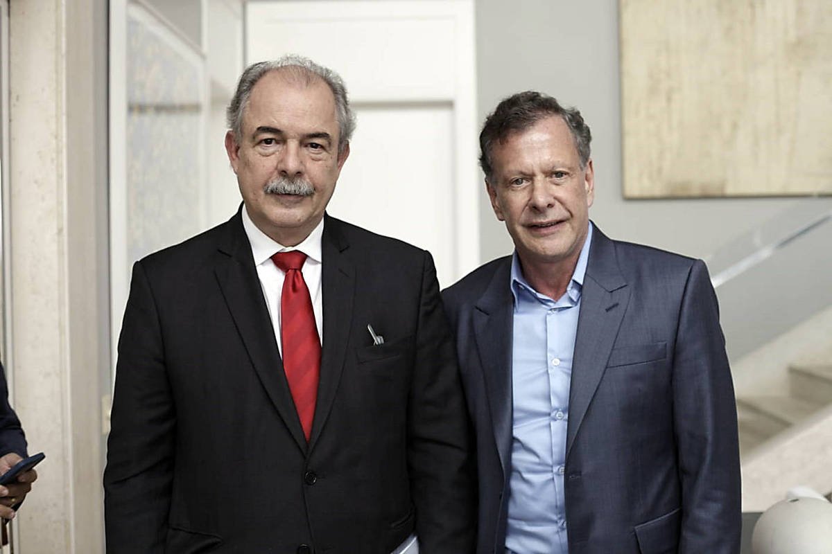 Mercadante anuncia sete diretores e diz que não quer BNDES do passado ... Mercadante anuncia sete diretores e diz que não quer BNDES do passado ...